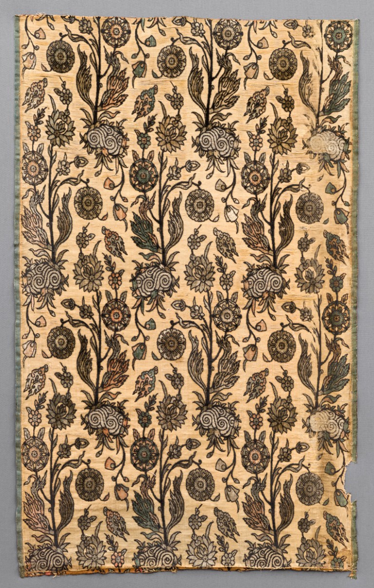 Patterns of Luxury: Islamic Textiles, 11th–17th Centuries - Apollo Magazine