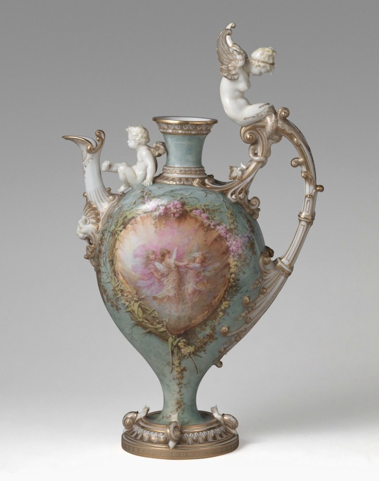 A showboating display of French porcelain in New York - Apollo Magazine